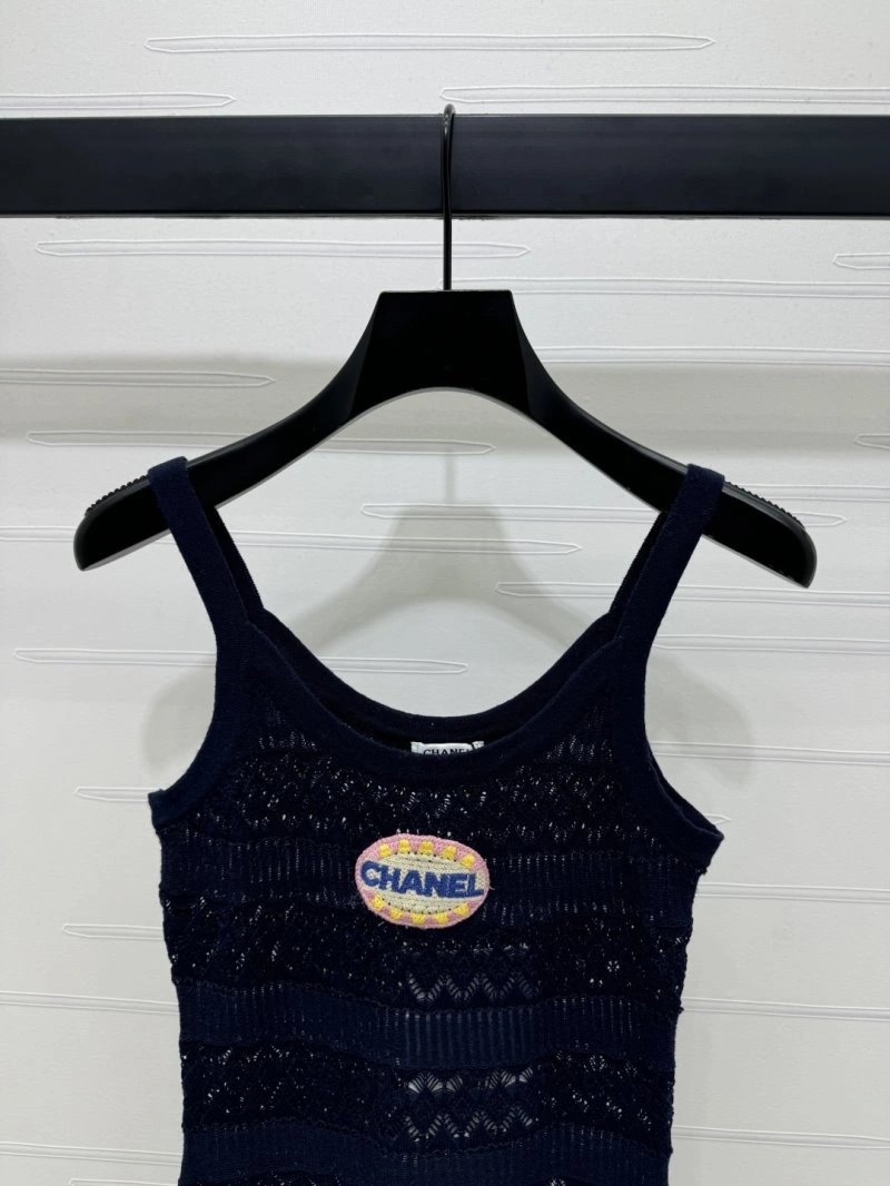 Top match Chanel Vest