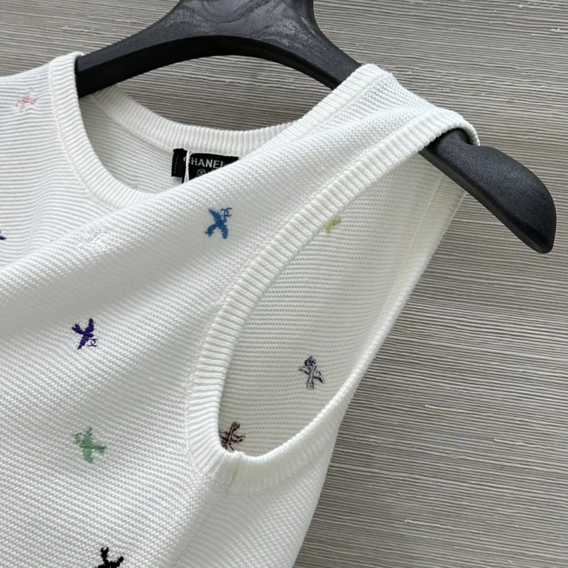 Legit Chanel Vest