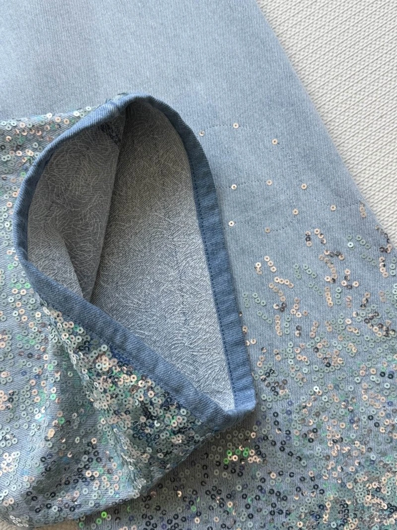 Accurate model Chanel Vest