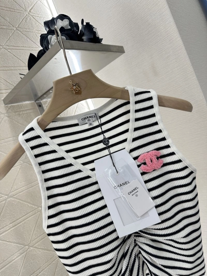 Legit Chanel Vest