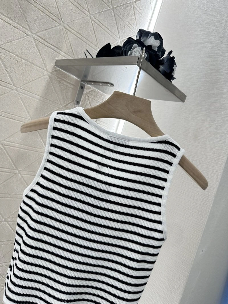 Legit Chanel Vest