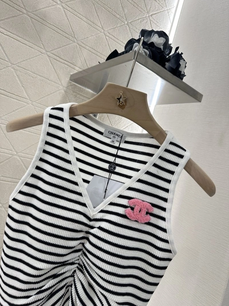 Legit Chanel Vest