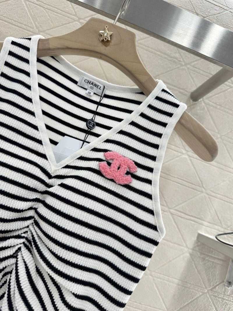 Legit Chanel Vest