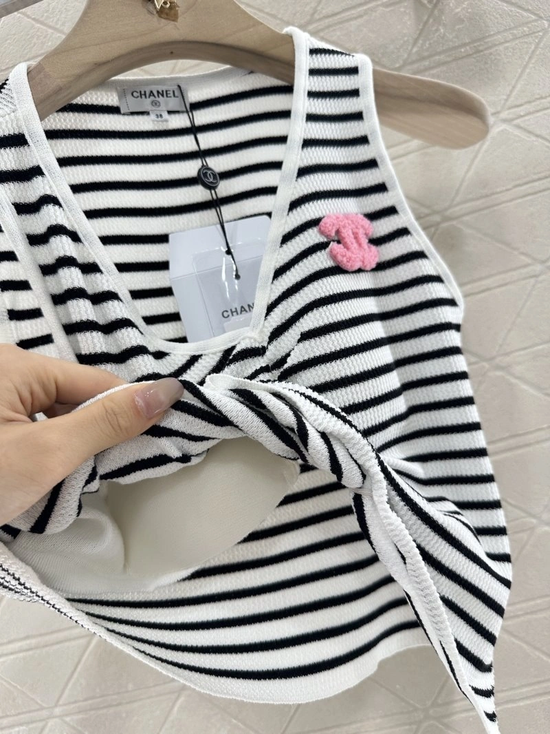 Legit Chanel Vest