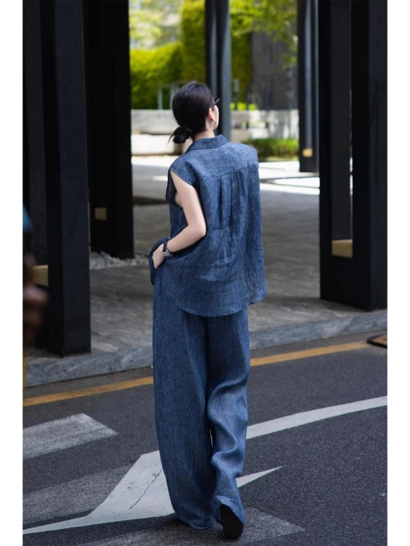 Brand-authenticated Chanel Vest