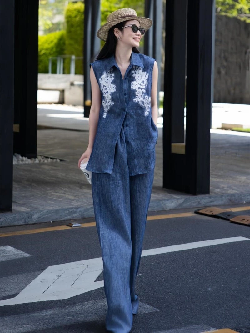 Brand-authenticated Chanel Vest