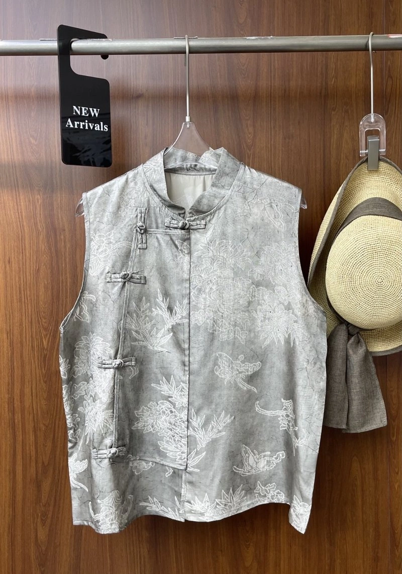 Cut-rate Chanel Vest