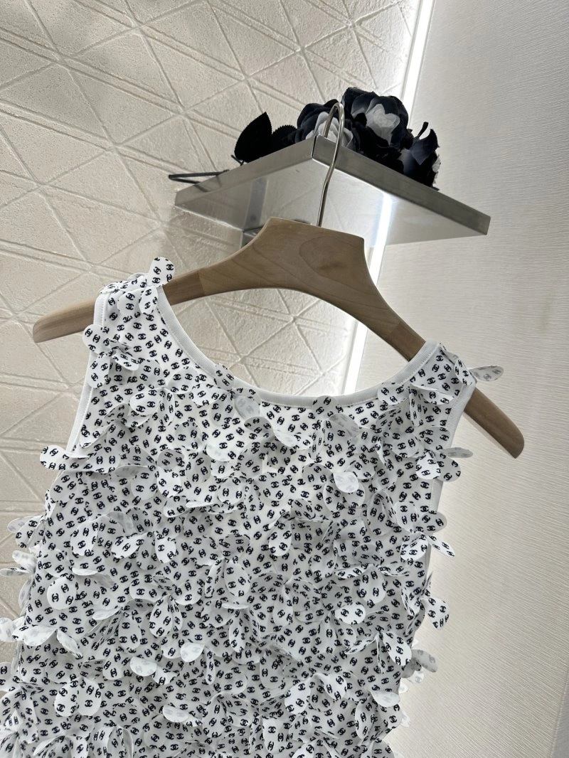 Cut-rate Chanel Vest