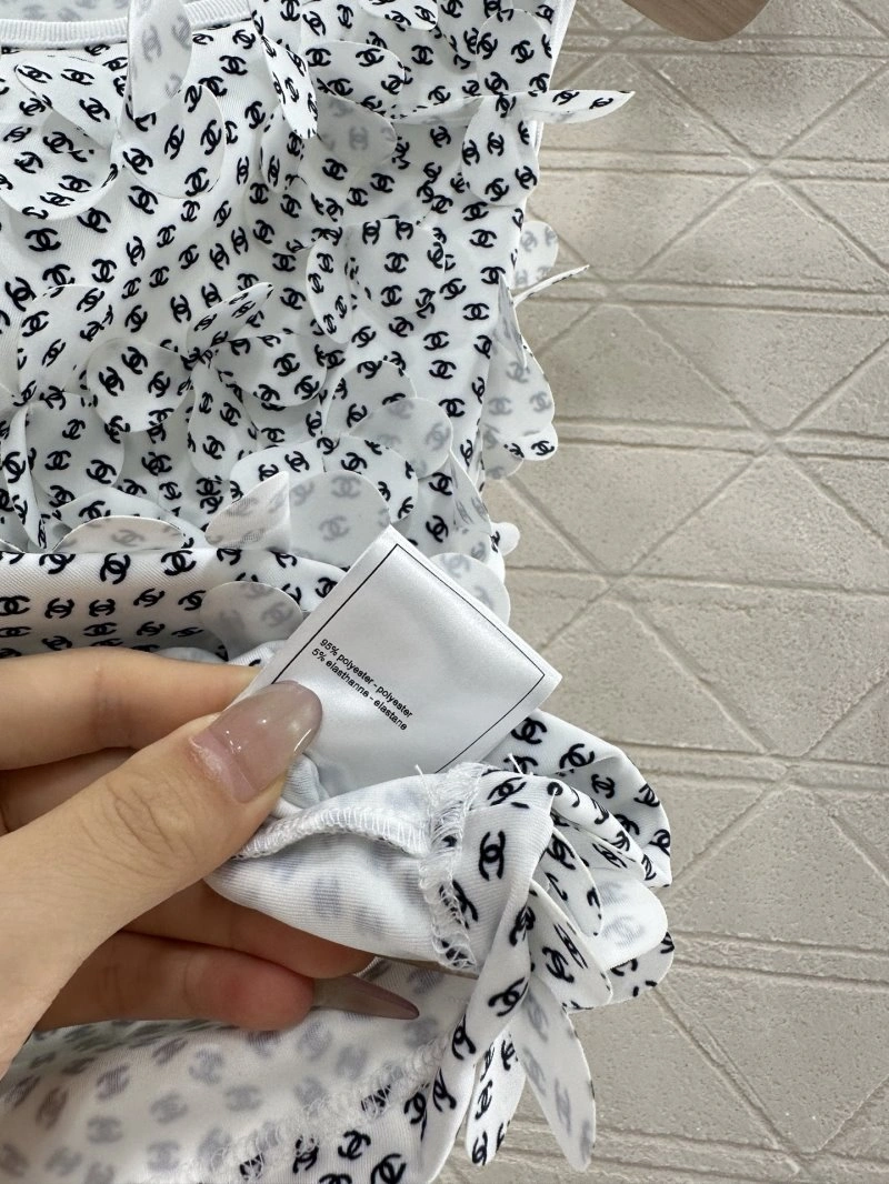 Cut-rate Chanel Vest