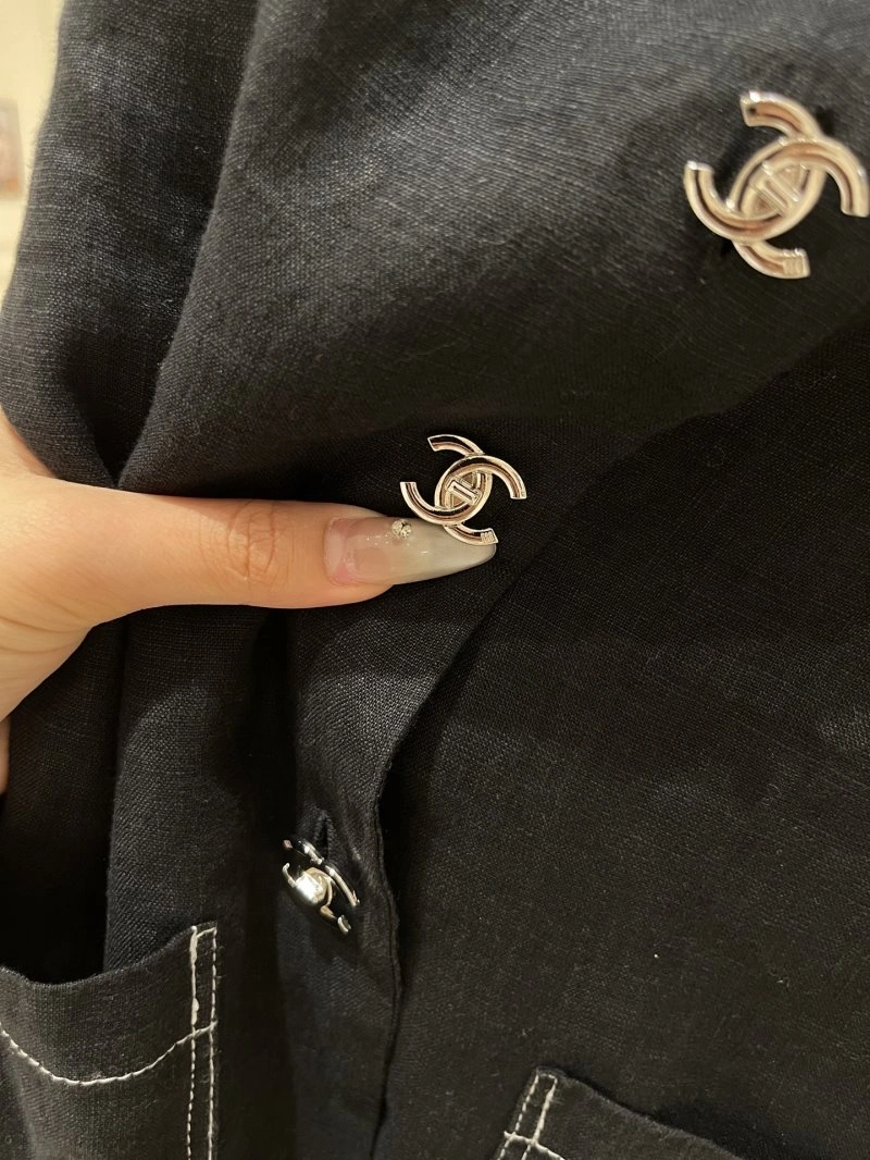 Low-cost Chanel Vest