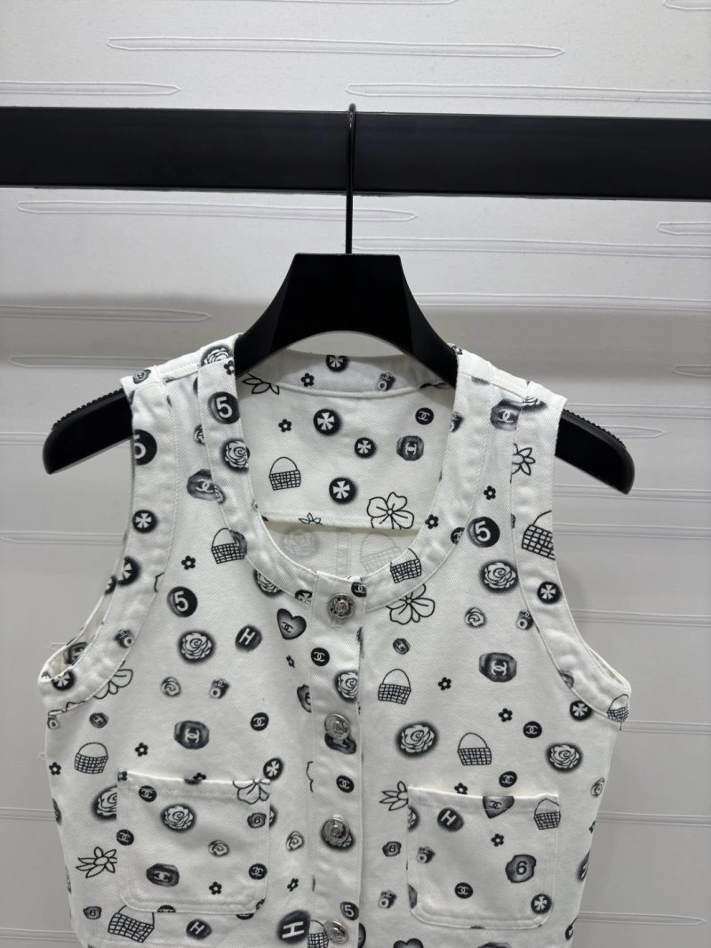 Precise copy Chanel Vest