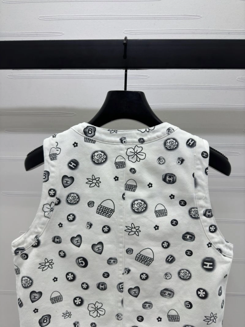 Precise copy Chanel Vest