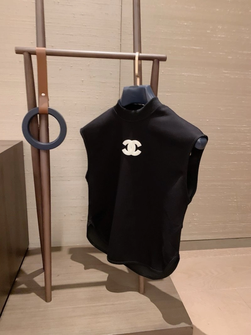 Value-priced Chanel Vest