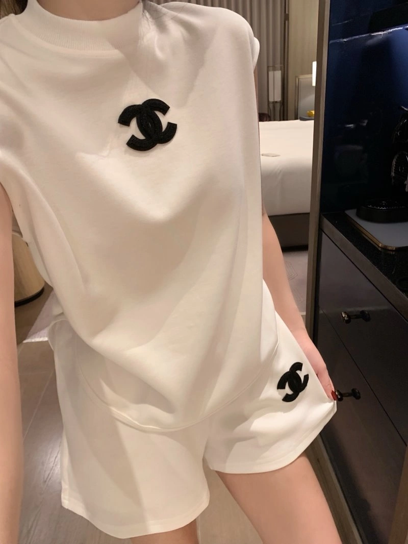 Perfect replica Chanel Vest