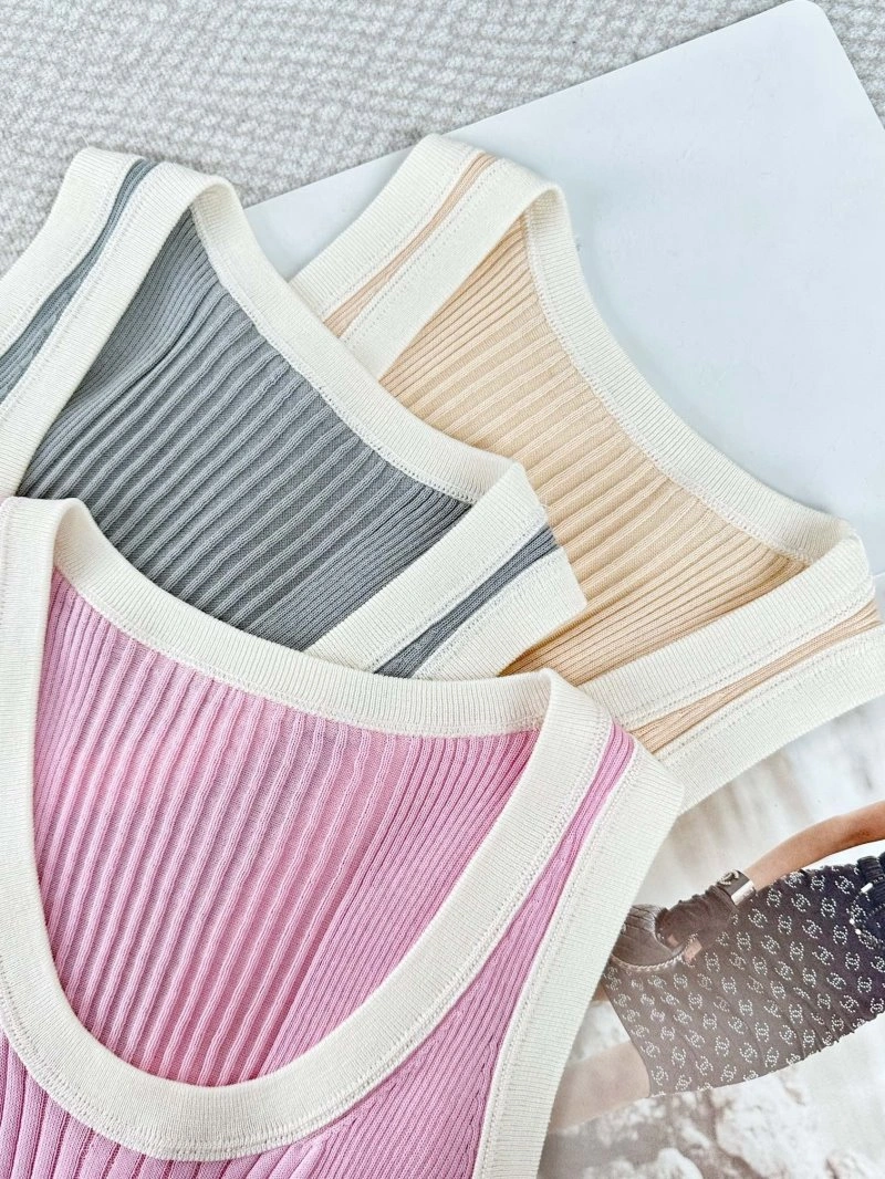Top match Chanel Vest