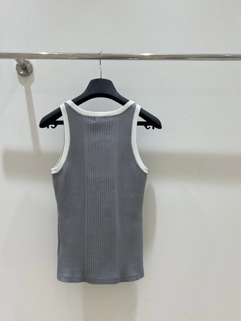 Accurate model Chanel Vest