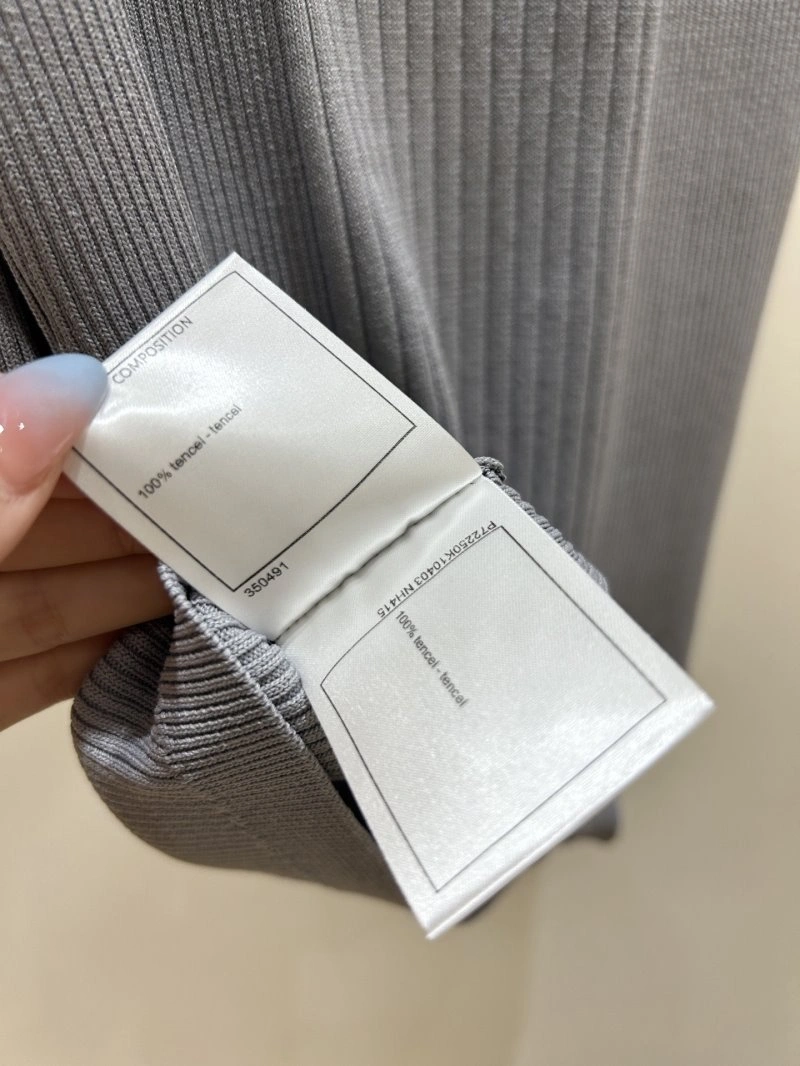 Accurate model Chanel Vest
