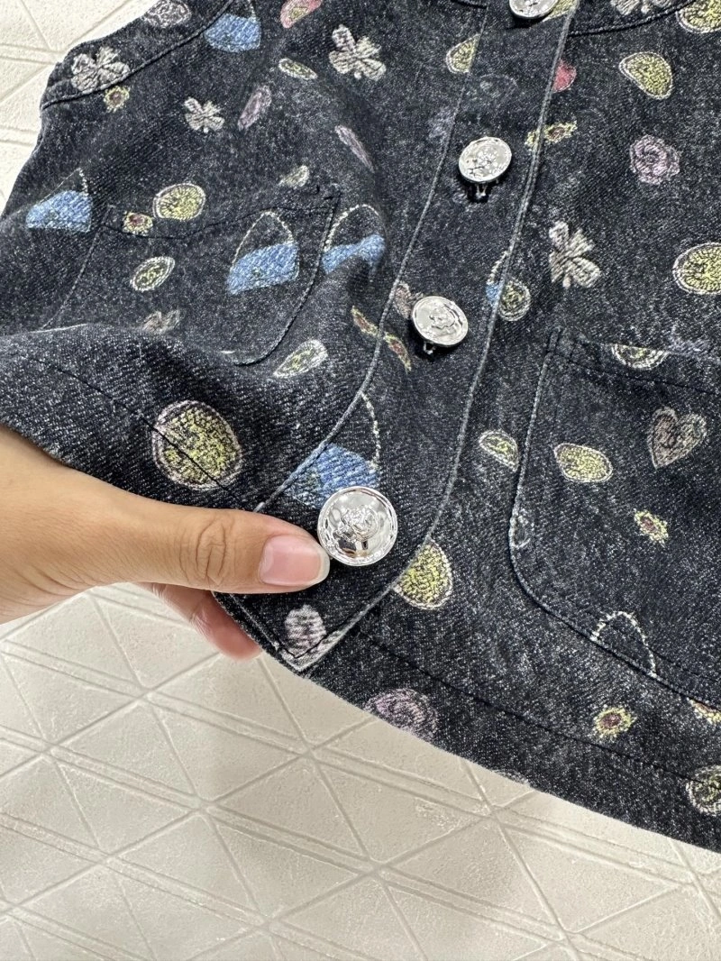 Indistinguishable Chanel Vest