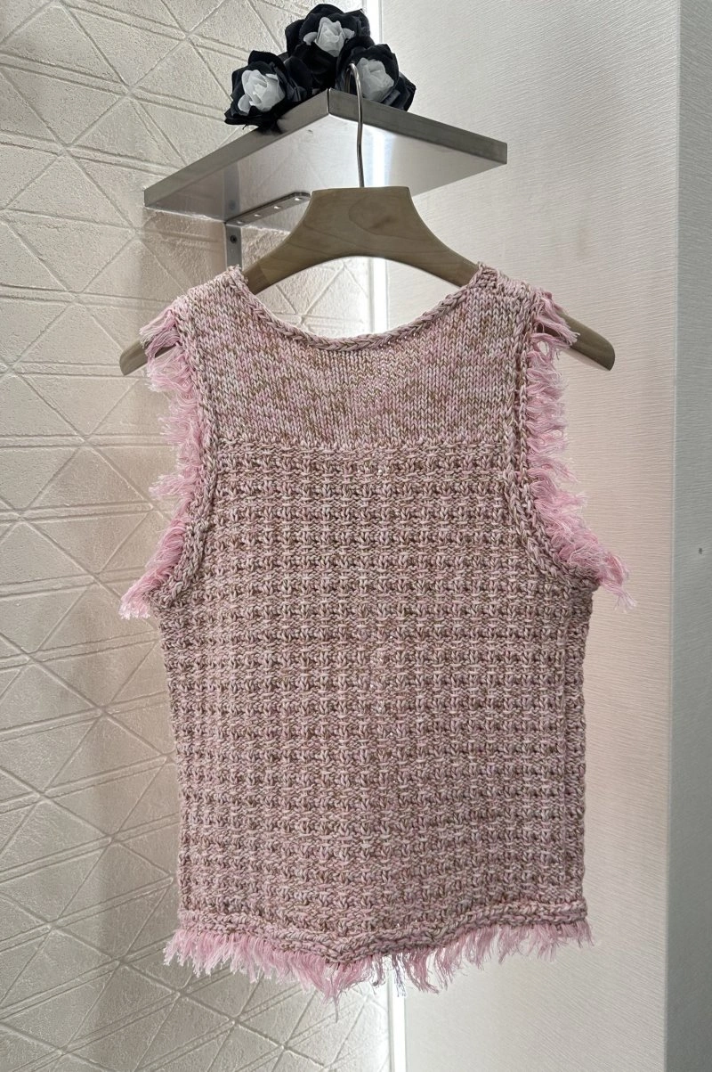 Accurate model Chanel Vest