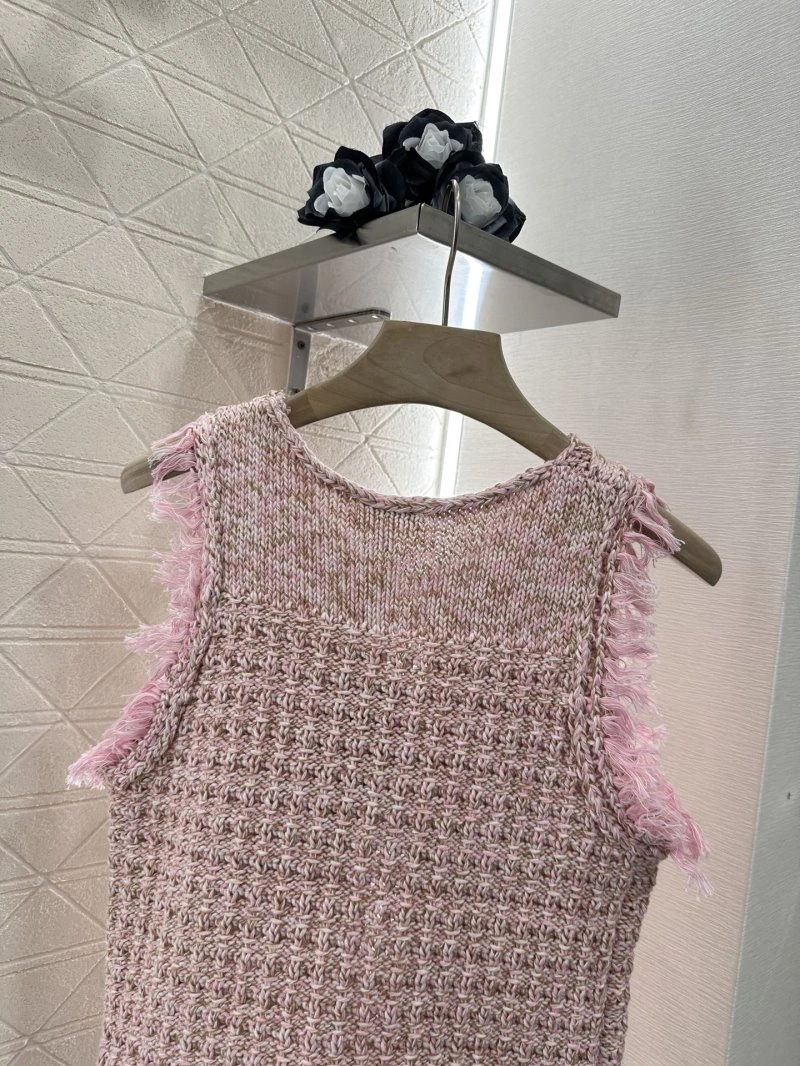 Accurate model Chanel Vest