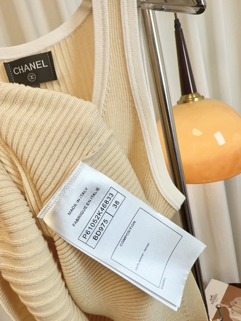 Brand-original Chanel Vest