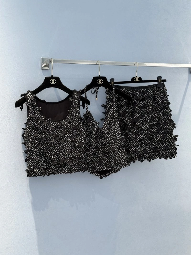 Top match Chanel Vest
