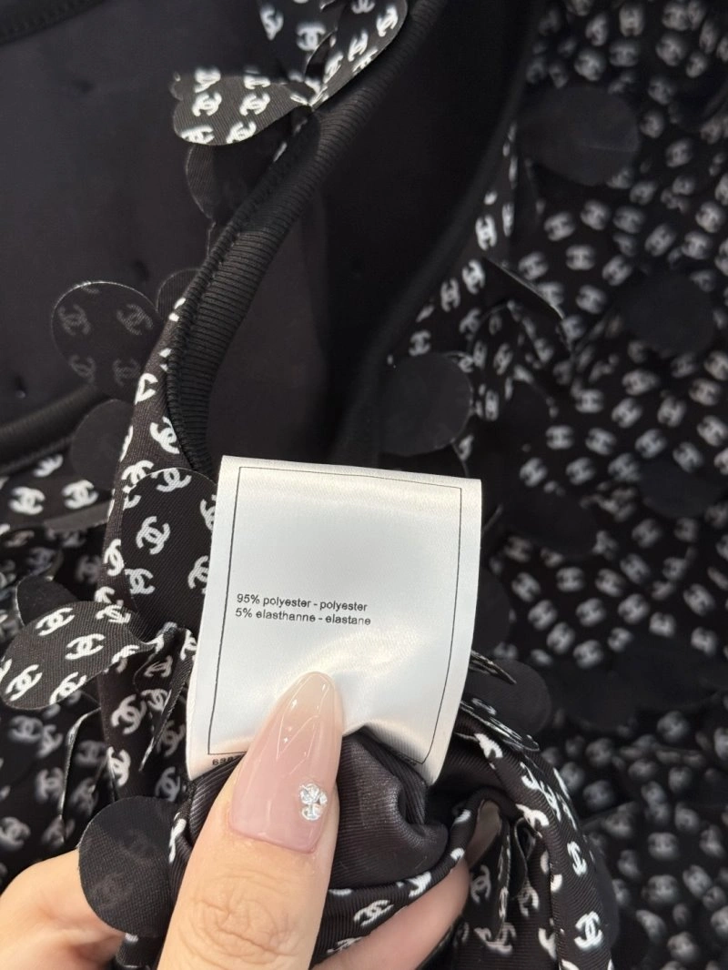 Top match Chanel Vest