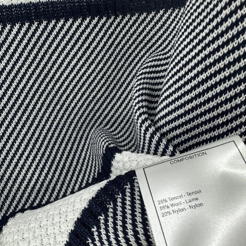 Brand-original Chanel Vest