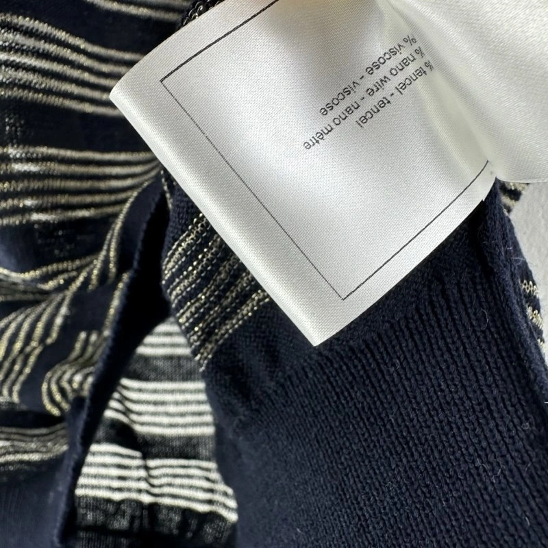 Precise copy Chanel Vest