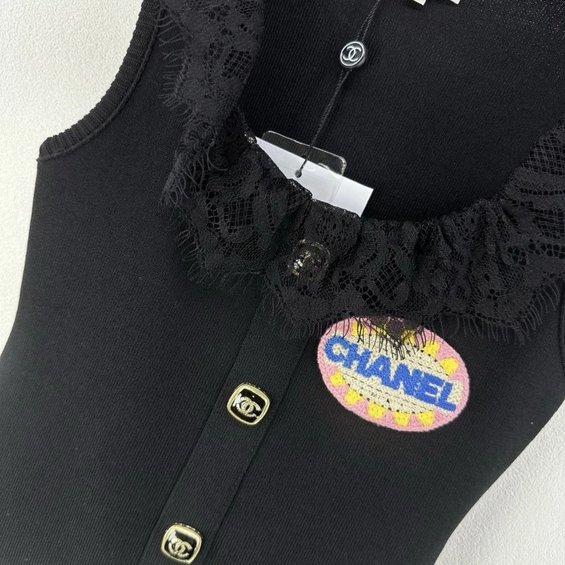 Legit Chanel Vest