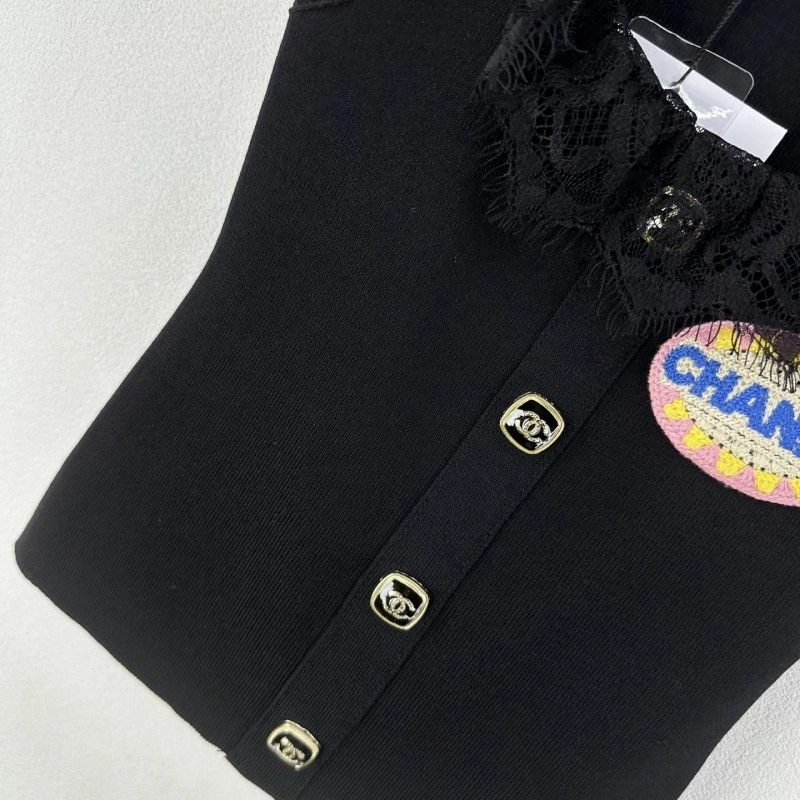Legit Chanel Vest