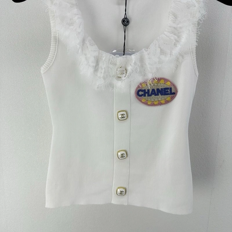 Low-cost Chanel Vest