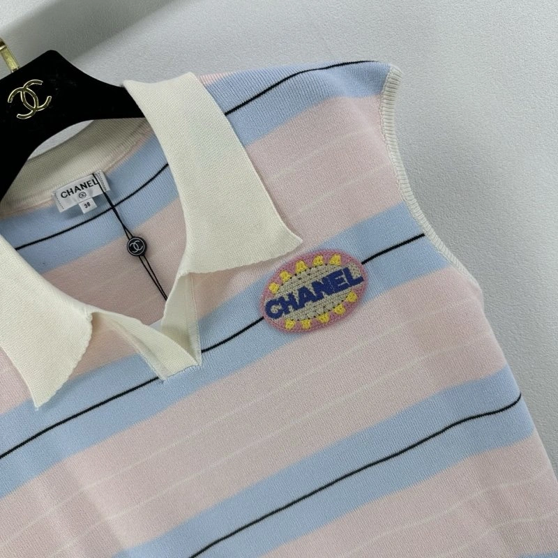 Top match Chanel Vest