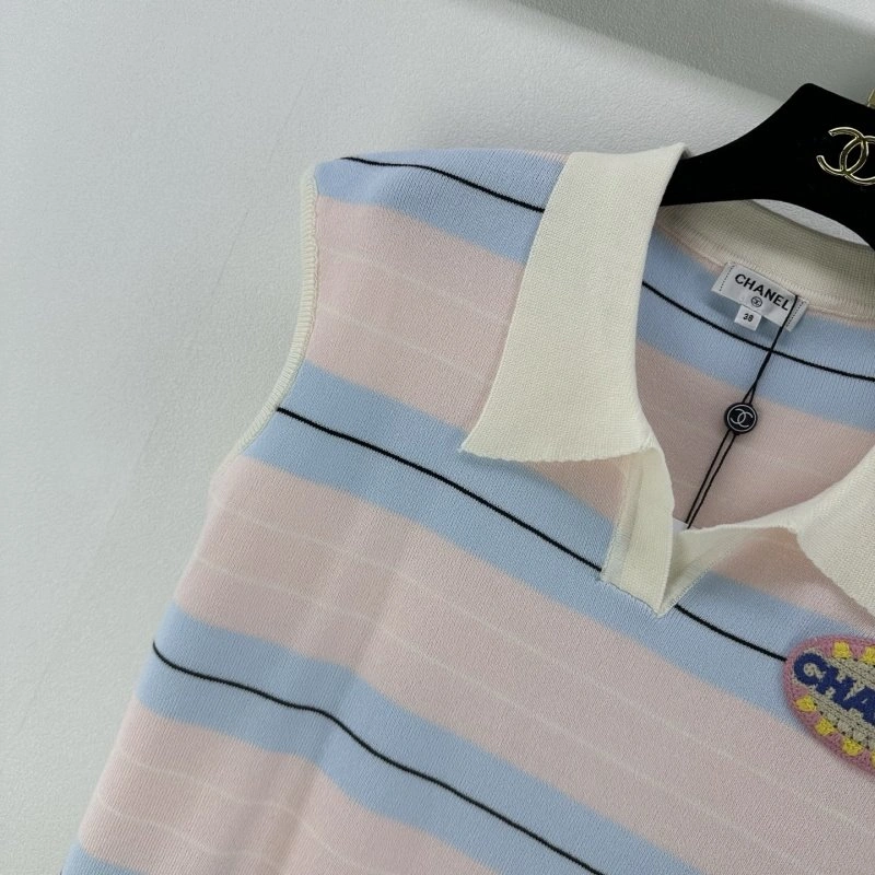 Top match Chanel Vest