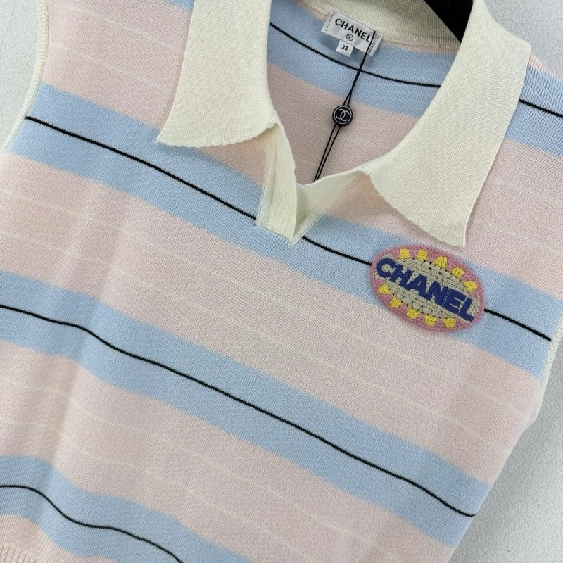 Top match Chanel Vest