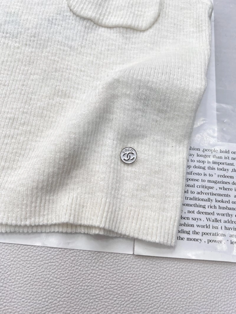 Bargain Chanel Vest