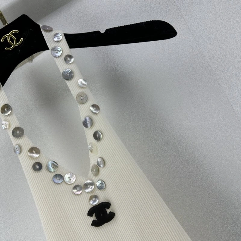 Cut-rate Chanel Vest