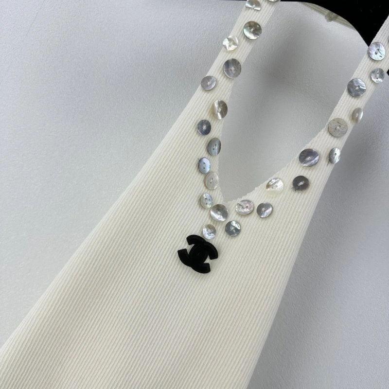 Cut-rate Chanel Vest