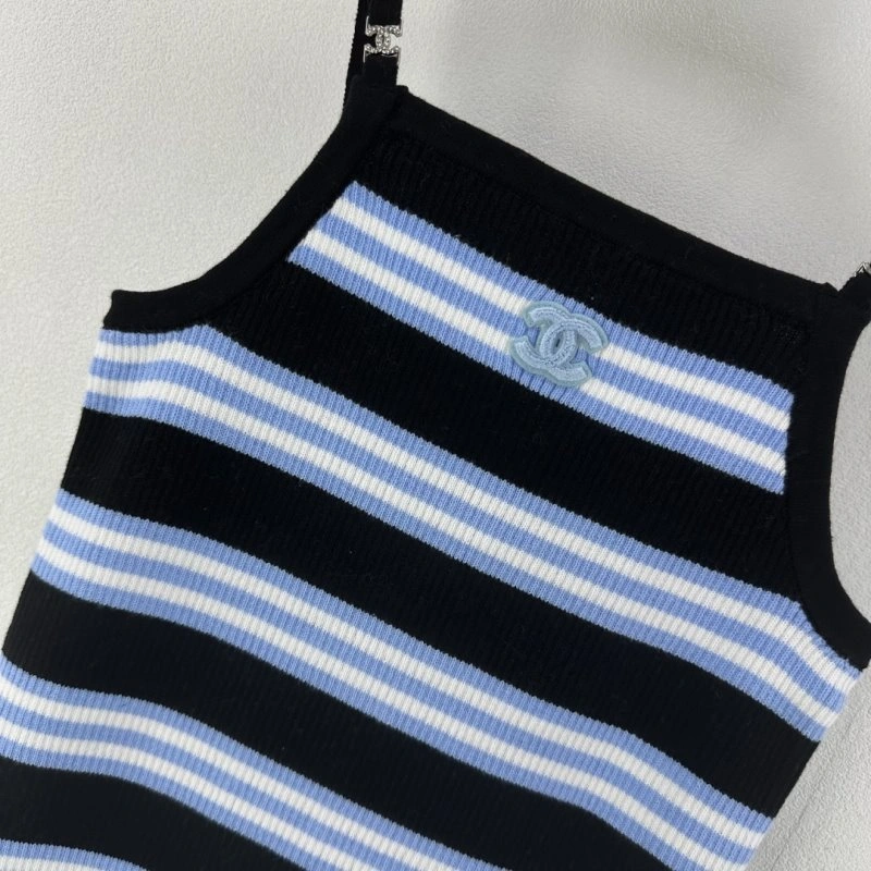 Precise copy Chanel Vest