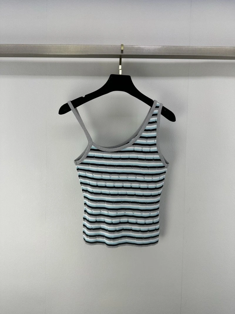 Accurate model Chanel Vest