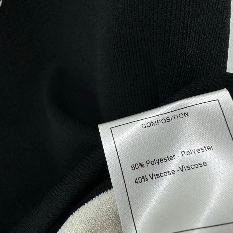 Top match Chanel Vest