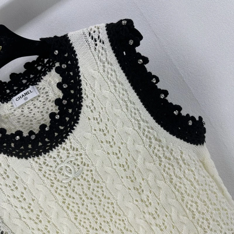 Precise copy Chanel Vest