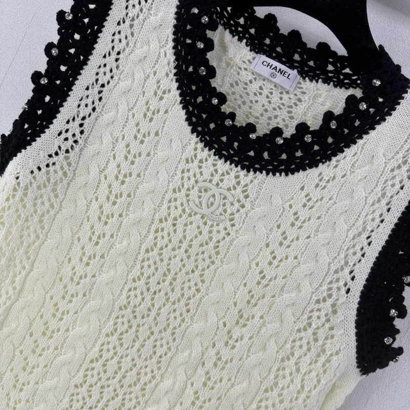 Precise copy Chanel Vest