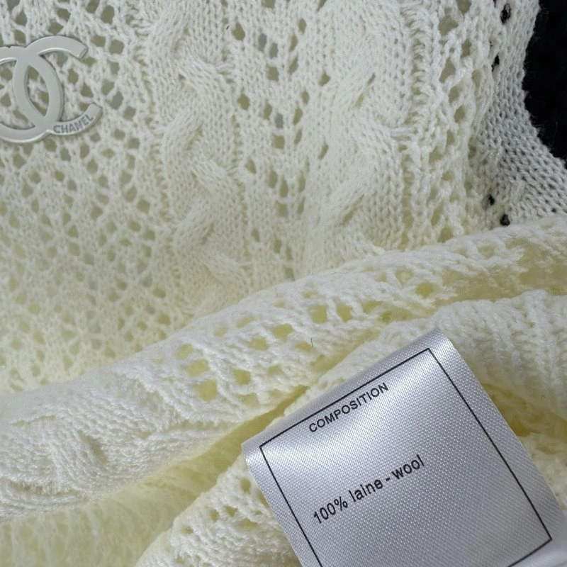 Precise copy Chanel Vest