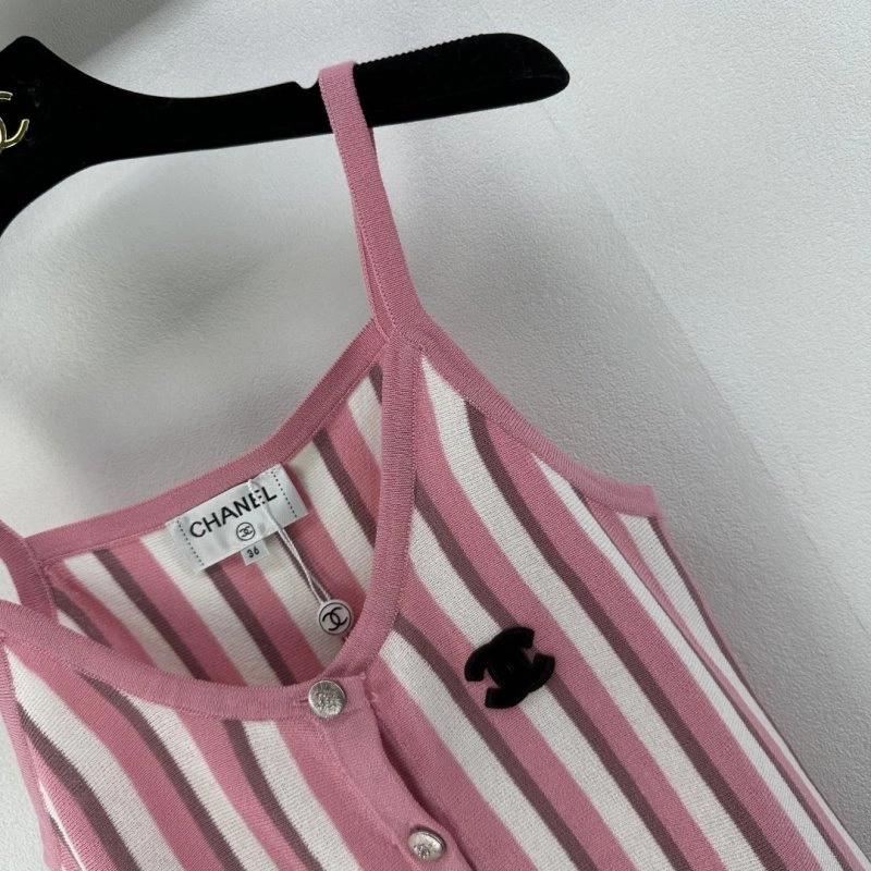 Top match Chanel Vest