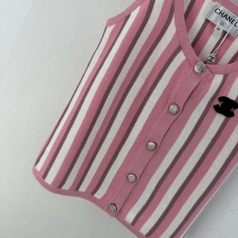 Top match Chanel Vest