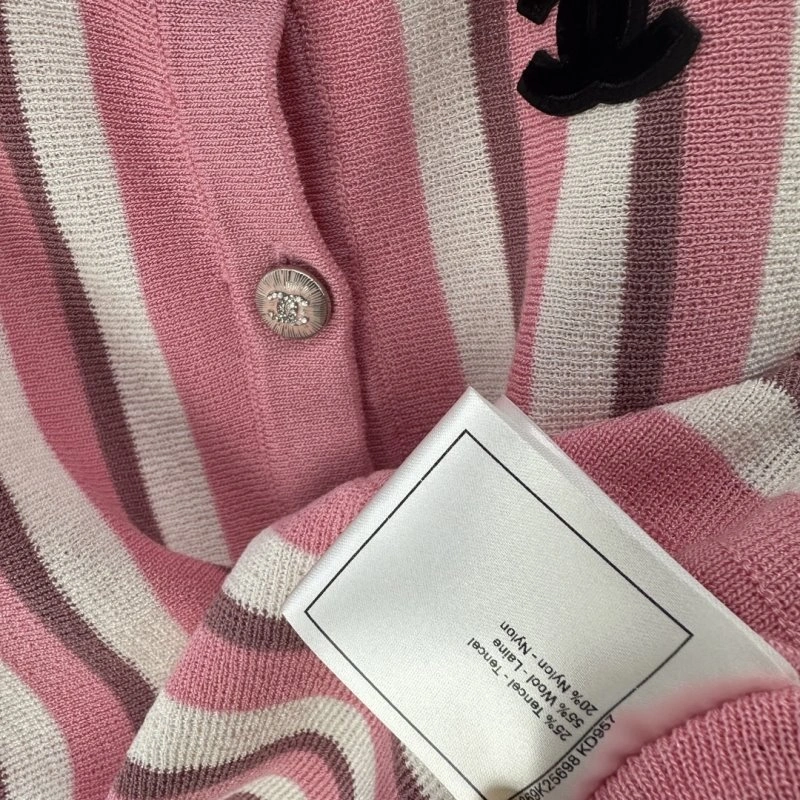 Top match Chanel Vest