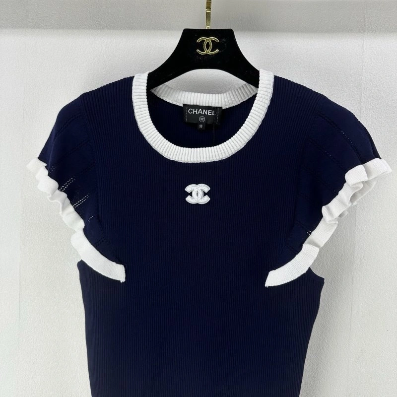 Top match Chanel Vest