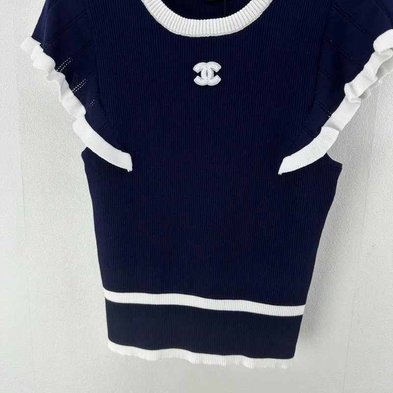 Top match Chanel Vest