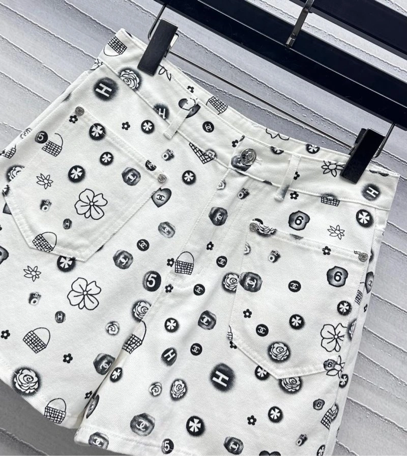 Legit Chanel Vest